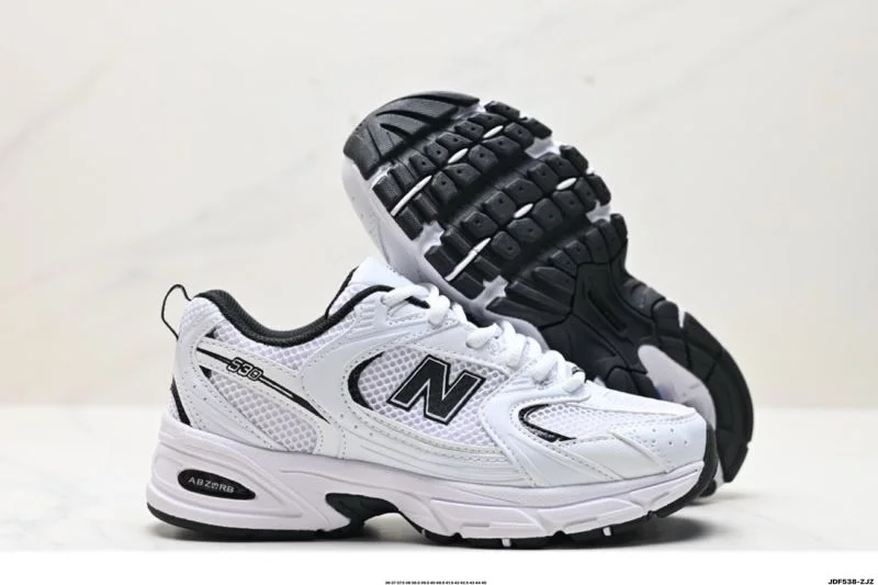Top mirror New Balance Shoes