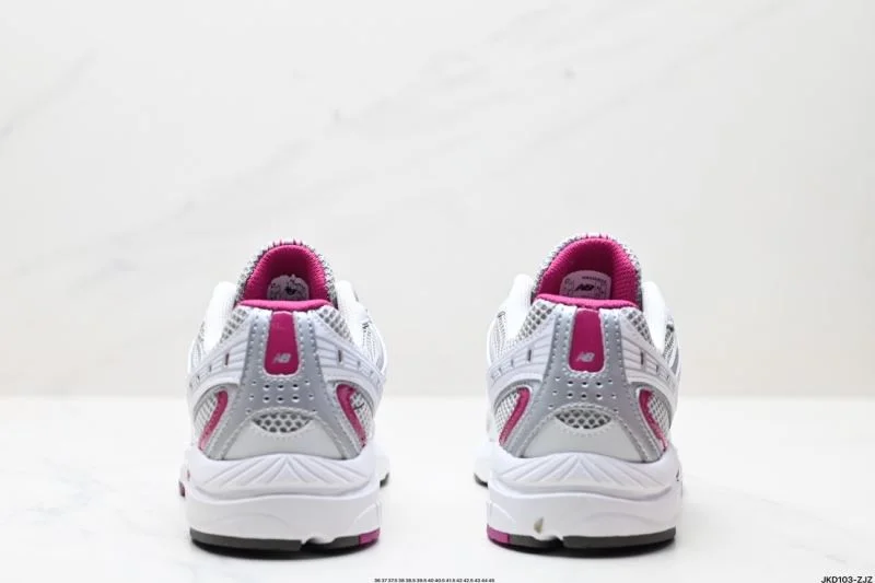 Brand-authenticated New Balance Shoes