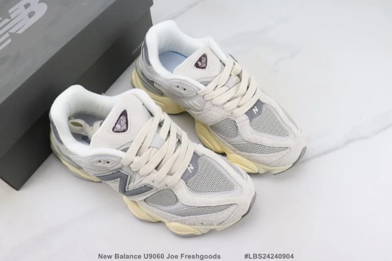 Top mirror New Balance Shoes
