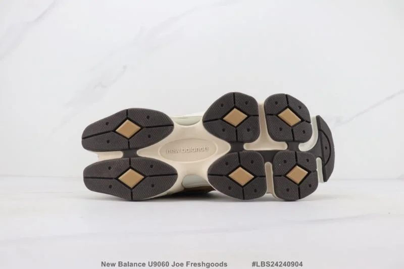High fidelity New Balance Shoes