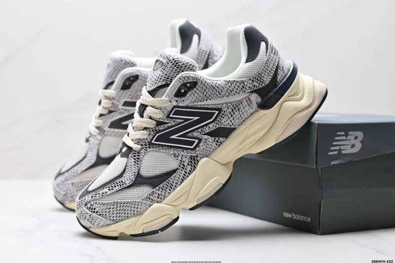 Top mirror New Balance Shoes