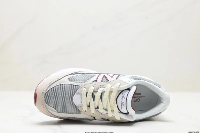 Discounted New Balance Shoes