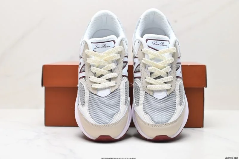 Discounted New Balance Shoes