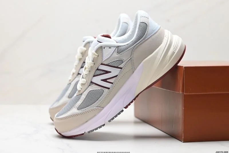 Discounted New Balance Shoes