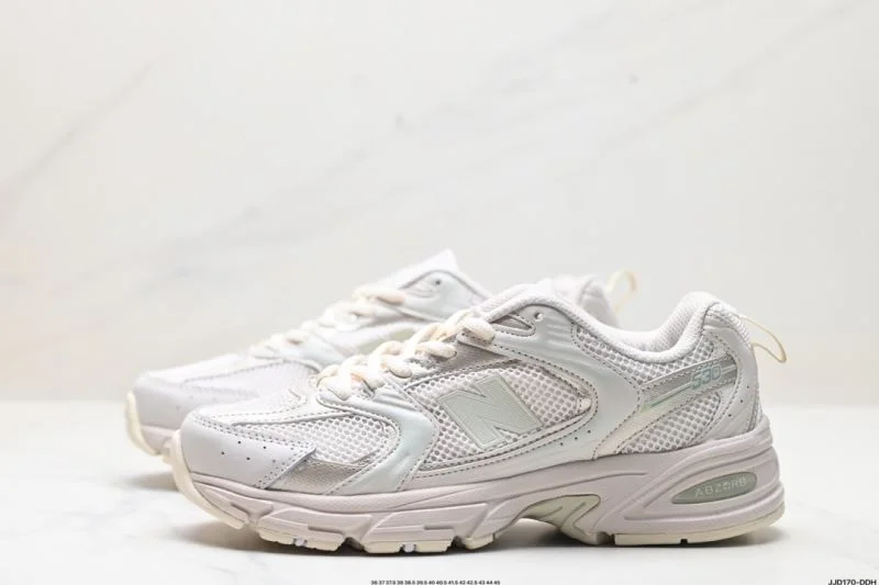 Top mirror New Balance Shoes