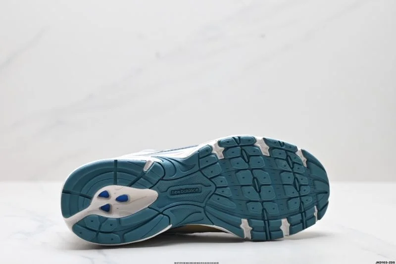 Accurate model New Balance Shoes