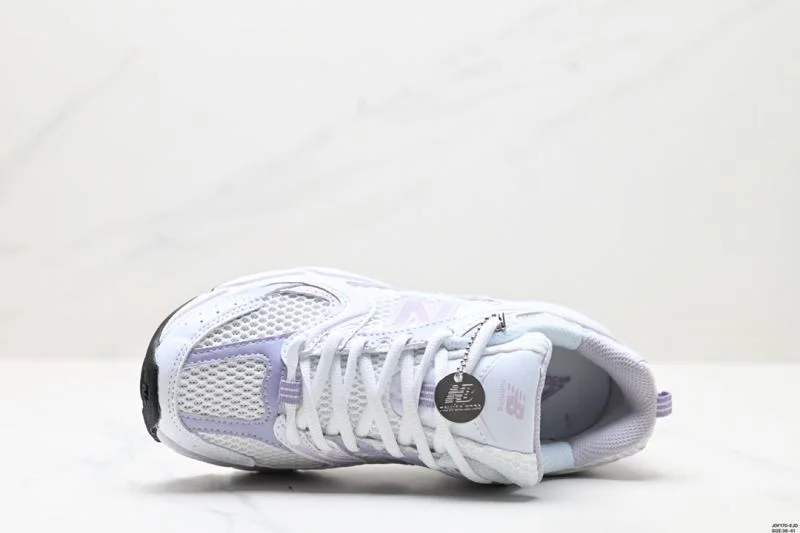 Top mirror New Balance Shoes