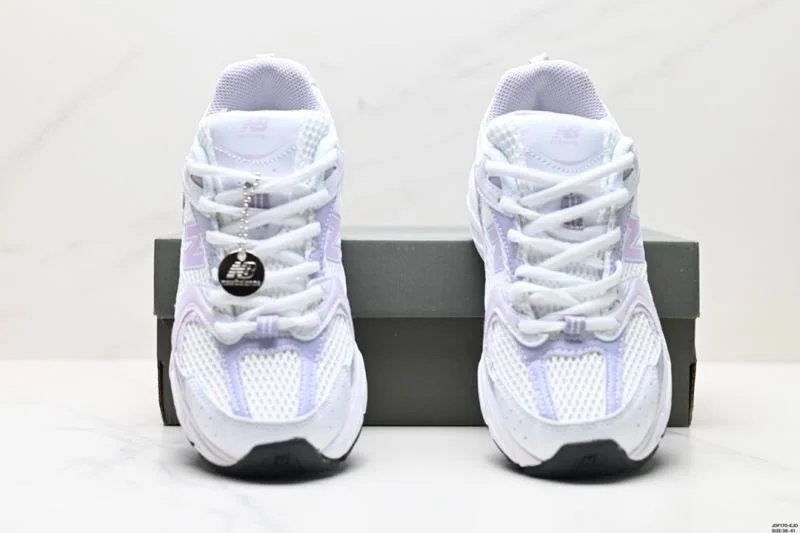 Top mirror New Balance Shoes
