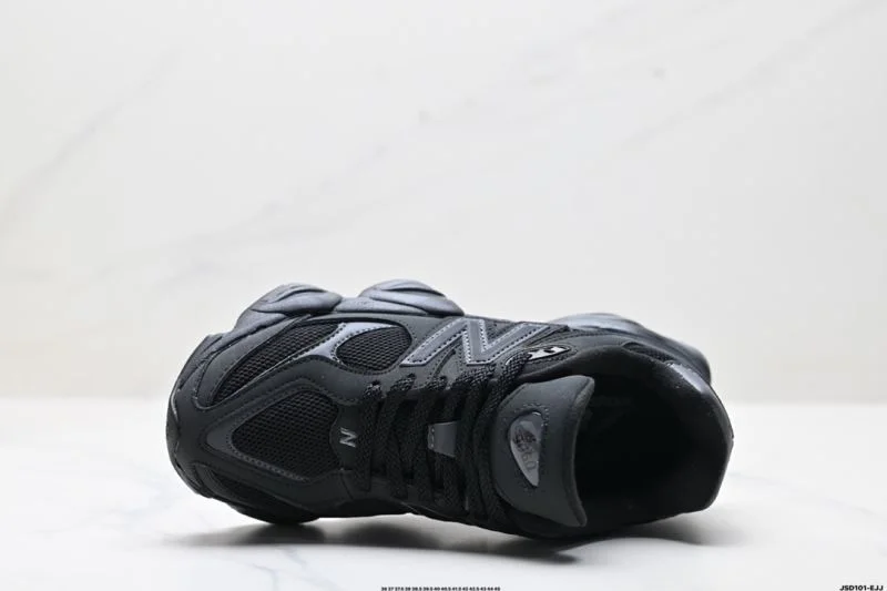 Brand-authenticated New Balance Shoes