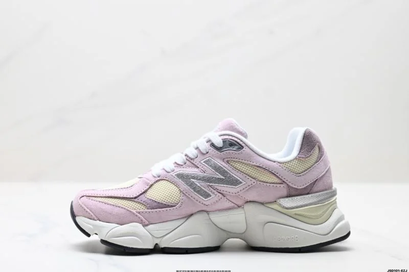 Top match New Balance Shoes