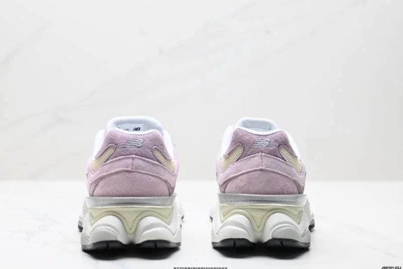 Top match New Balance Shoes