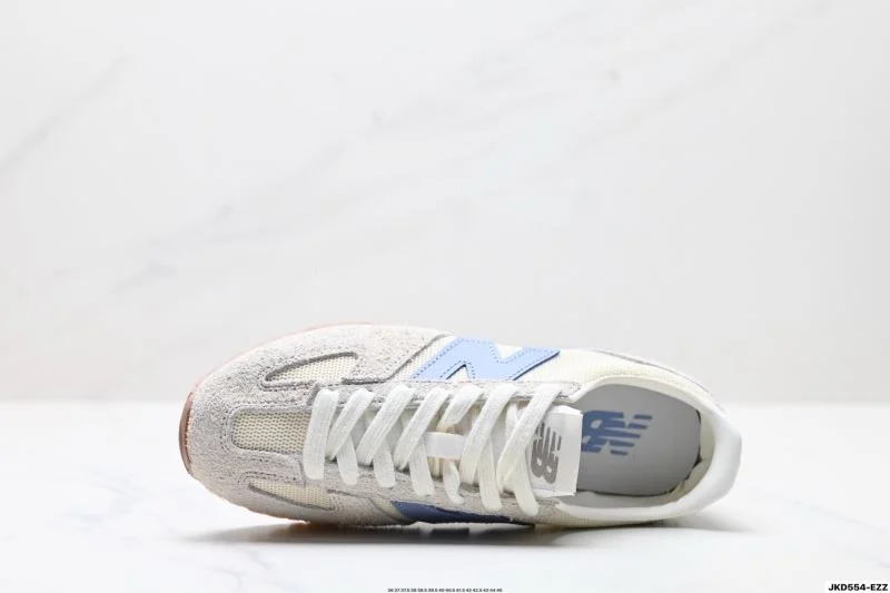 High fidelity New Balance Shoes