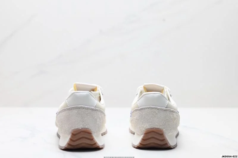 High fidelity New Balance Shoes