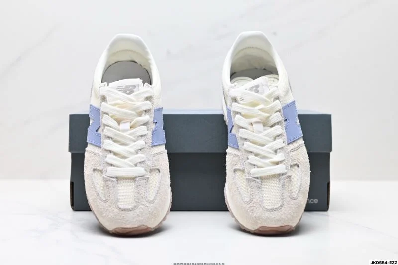 High fidelity New Balance Shoes