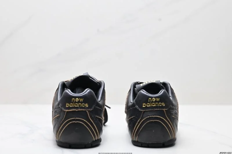 Top mirror New Balance Shoes