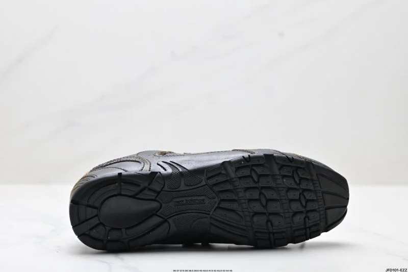 Top mirror New Balance Shoes