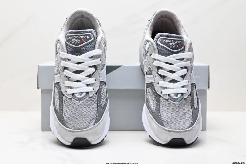 Top mirror New Balance Shoes