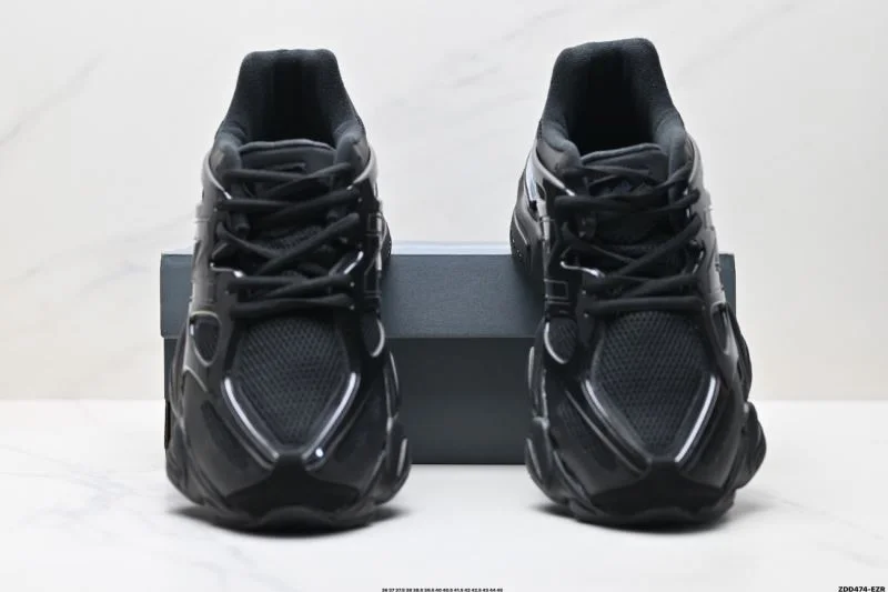 Brand-authenticated New Balance Shoes