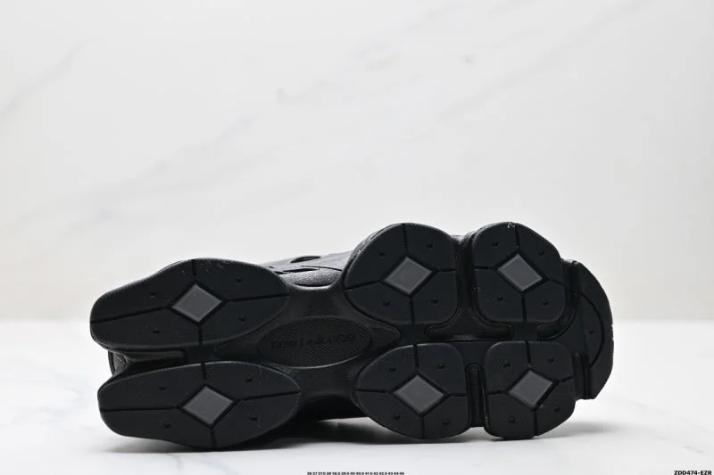 Brand-authenticated New Balance Shoes