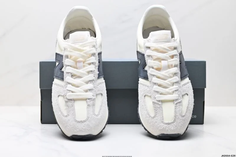 Brand-authenticated New Balance Shoes