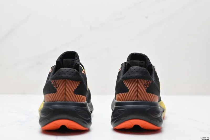 Top match New Balance Shoes
