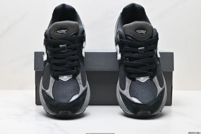 Indistinguishable New Balance Shoes