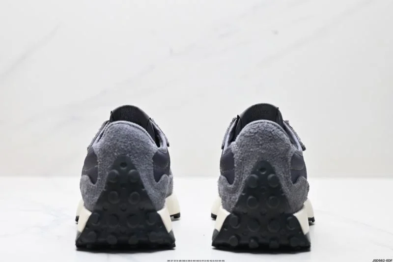 Accurate model New Balance Shoes