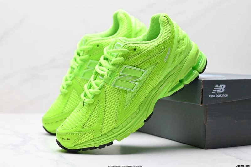 Exact replica New Balance Shoes