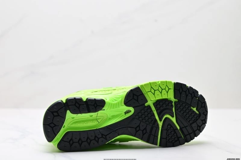 Exact replica New Balance Shoes