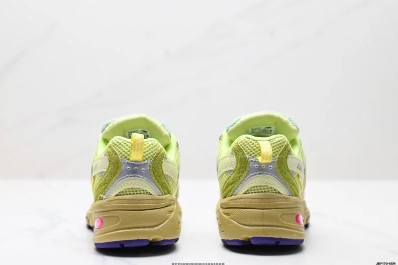 Brand-authenticated New Balance Shoes