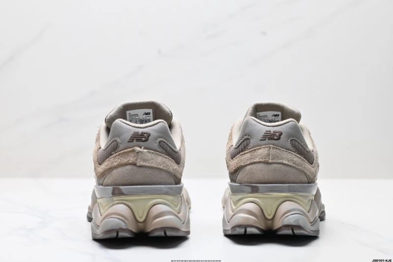 Top mirror New Balance Shoes