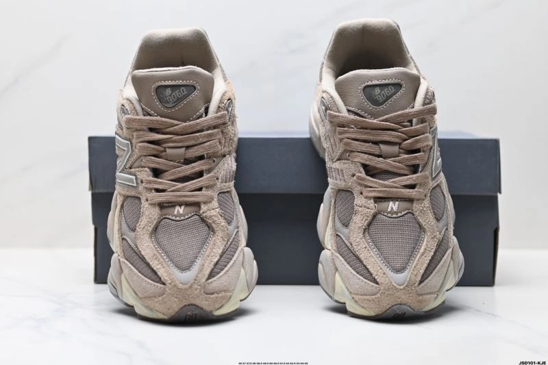 Top mirror New Balance Shoes