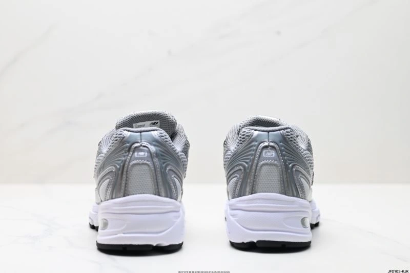 Factory-made New Balance Shoes