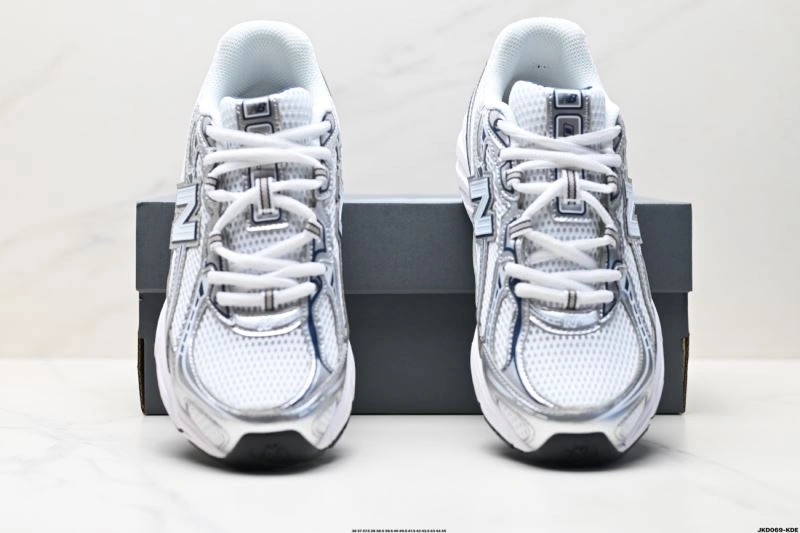 Low-cost New Balance Shoes