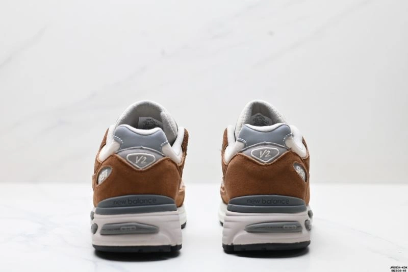 Top match New Balance Shoes