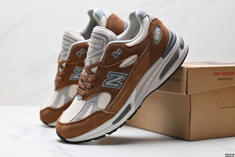 Top match New Balance Shoes