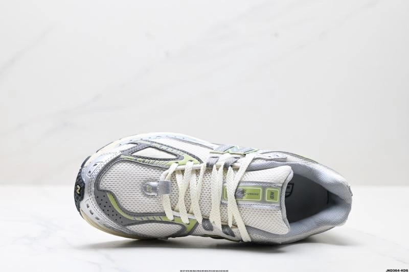 High fidelity New Balance Shoes