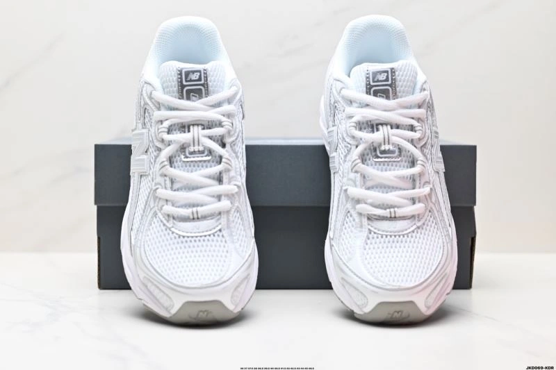 High fidelity New Balance Shoes