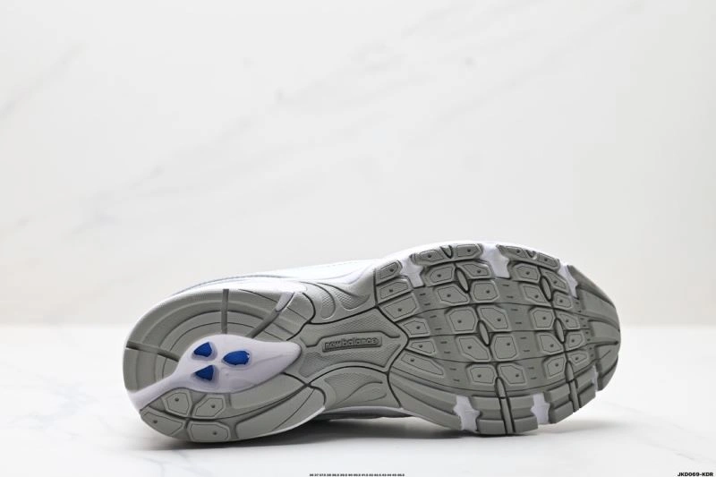High fidelity New Balance Shoes