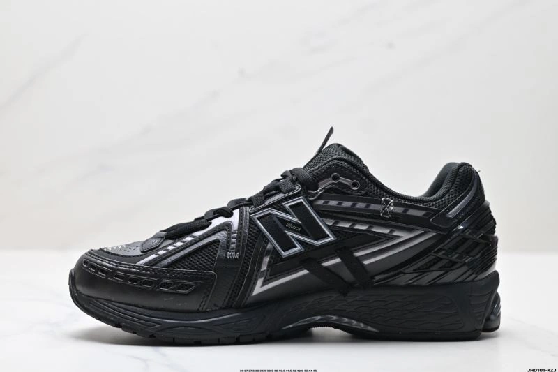 Top match New Balance Shoes