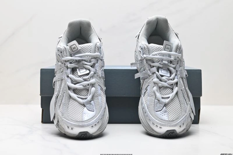 High fidelity New Balance Shoes