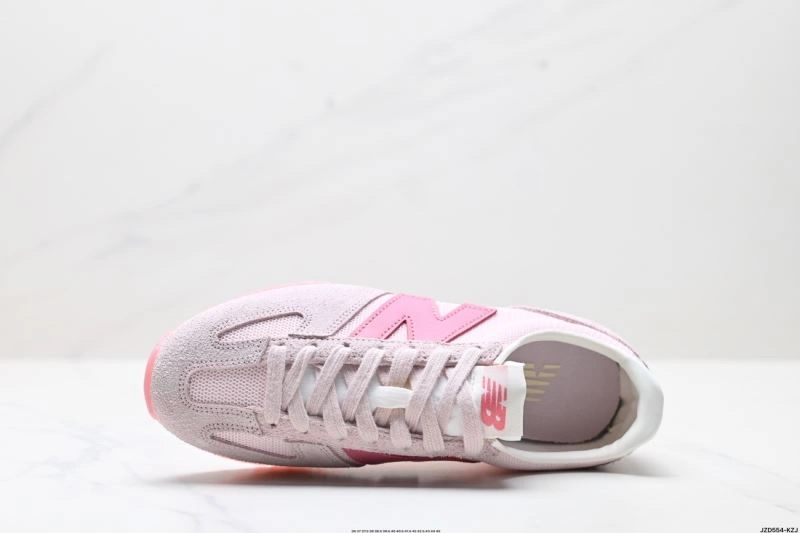 Top mirror New Balance Shoes