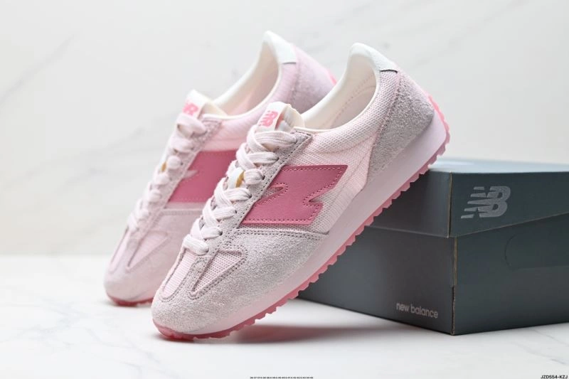 Top mirror New Balance Shoes
