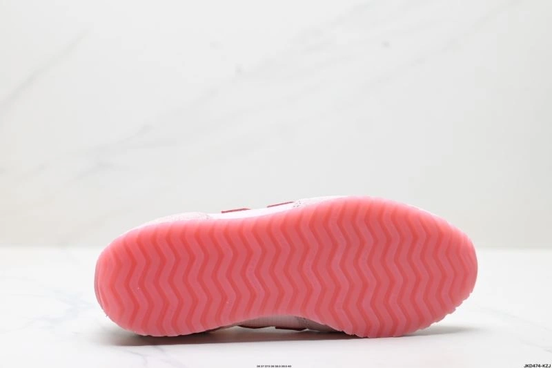 Factory-made New Balance Shoes