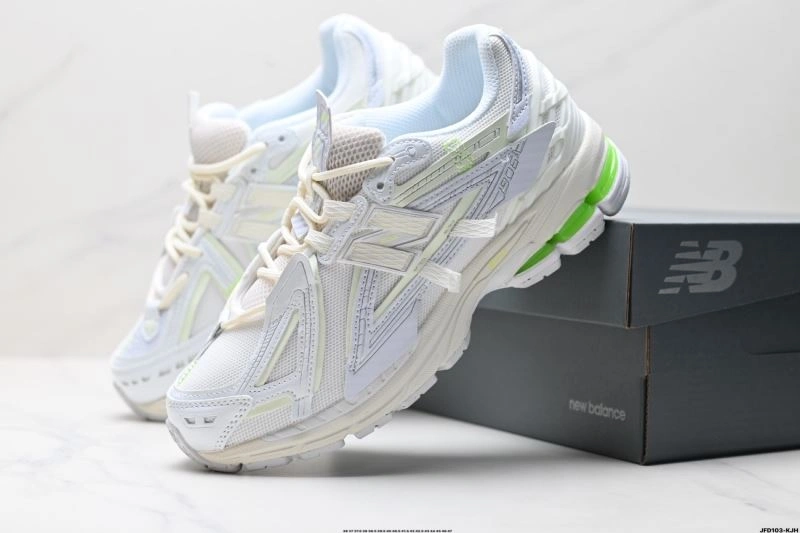 High fidelity New Balance Shoes