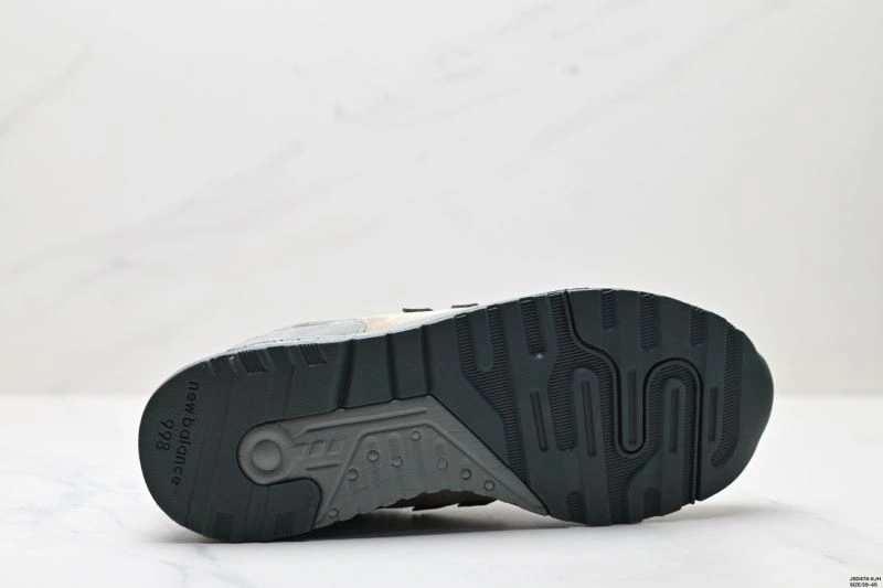 Discounted New Balance Shoes