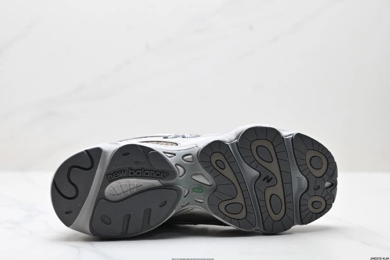 Brand-authenticated New Balance Shoes