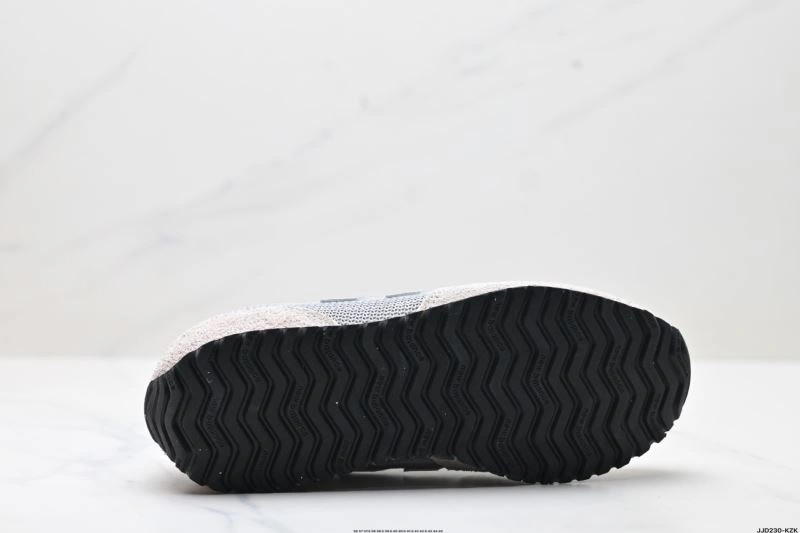 Brand-authenticated New Balance Shoes
