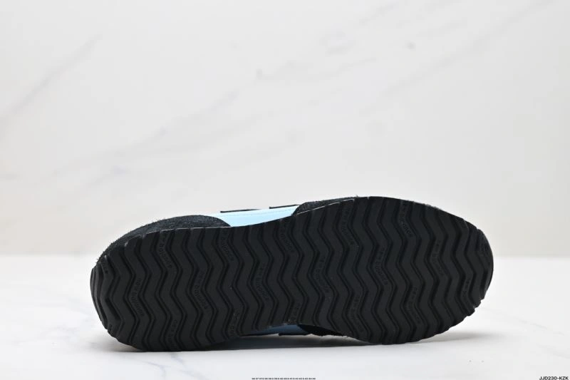 Discounted New Balance Shoes
