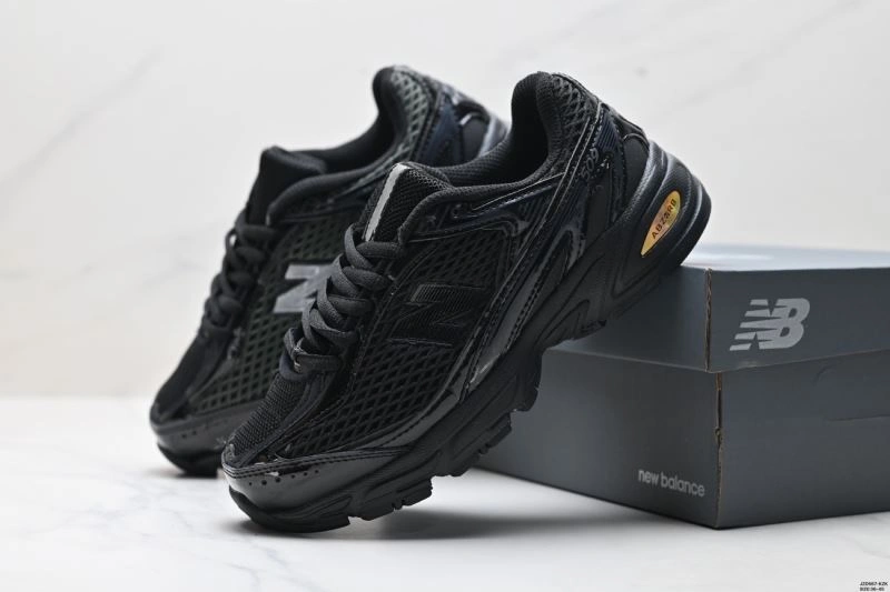 Discounted New Balance Shoes